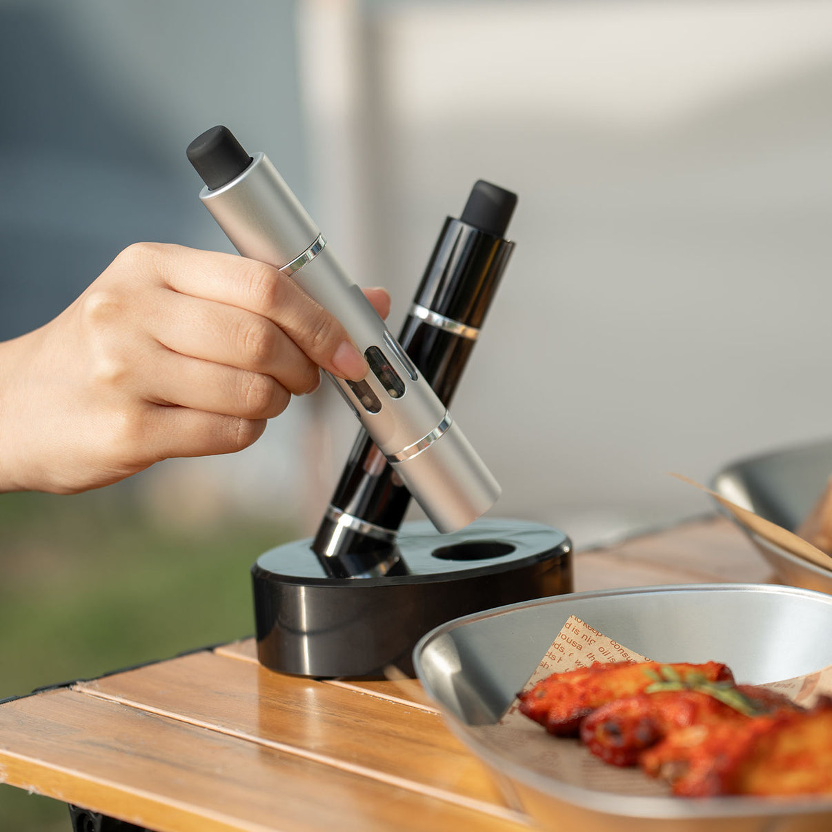 One-Handed Stainless Steel Thumb Press Spice Grinder Set – Santa Depot